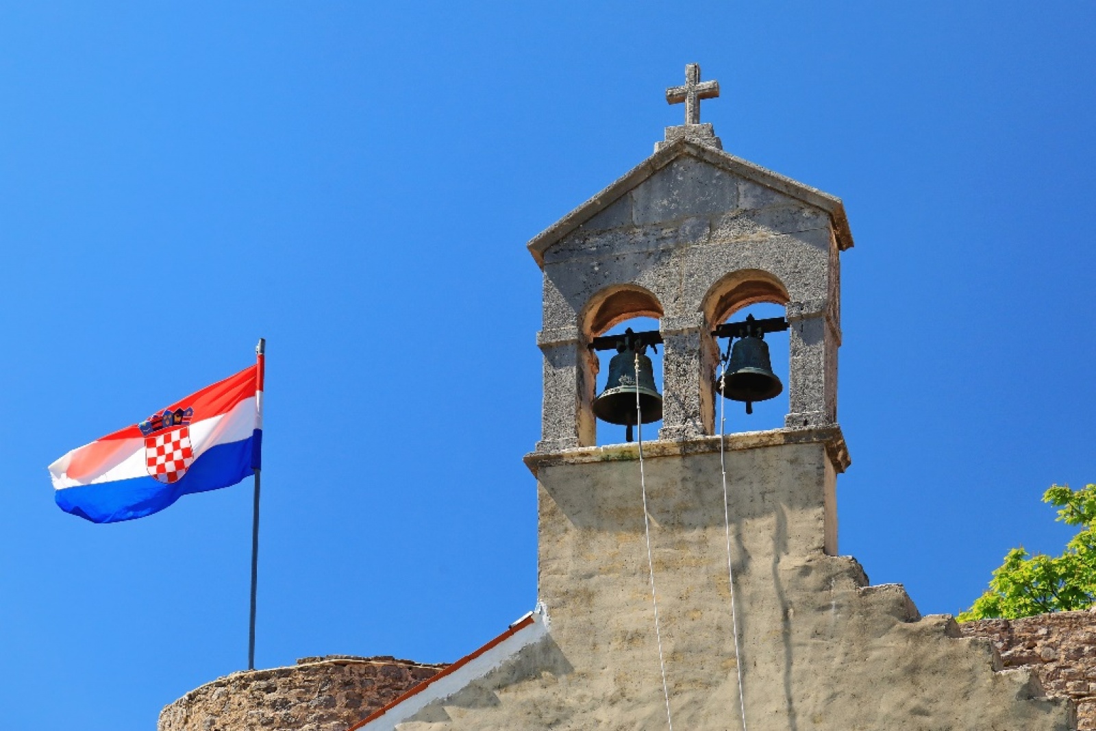 Crkva sv. Ante uz Kaštel Benković – AymoCha!