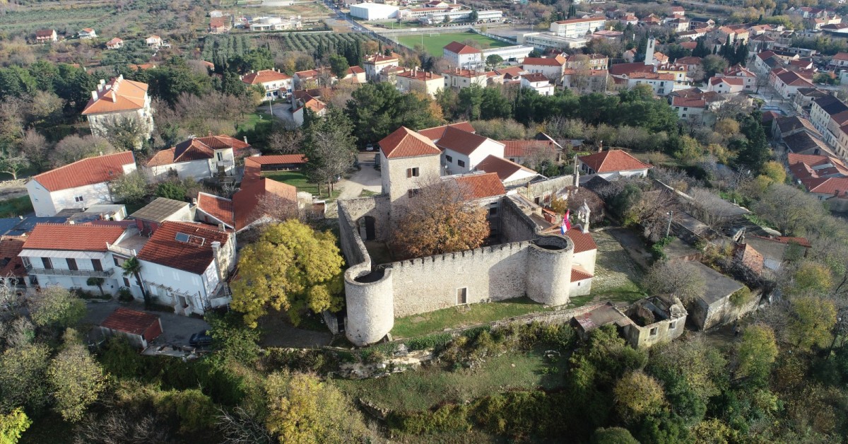 Nabava radova: "Obnova drvene galerije Kaštela Benković" | Zavičajni ...