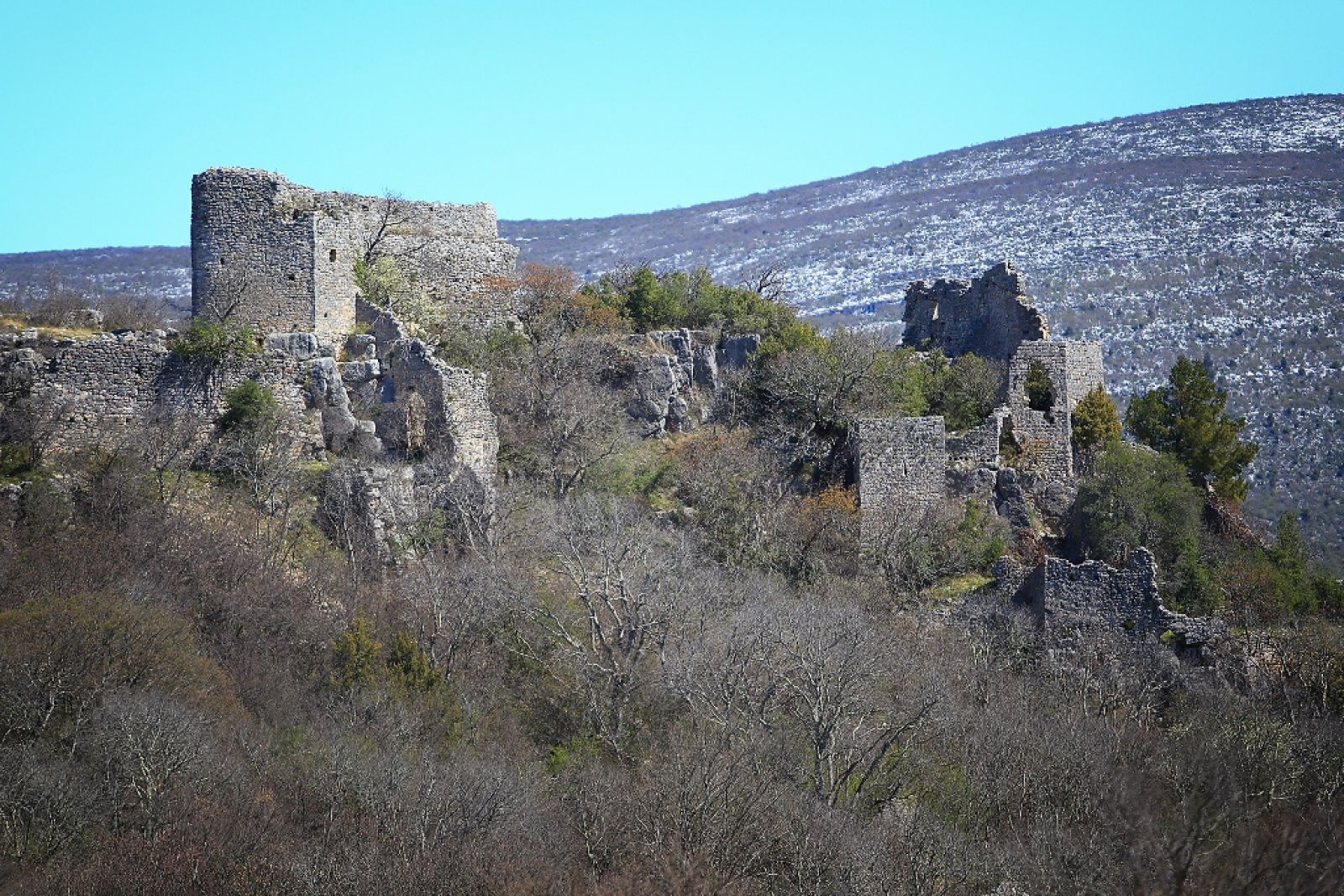 Remains of the Roman city of Corinium in Karin Donji – AymoCha!